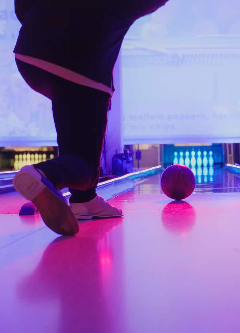Bowl'n'Fun Skive | Book nemt sjove oplevelser online